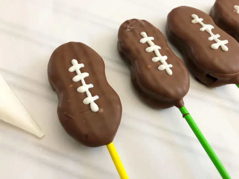 29 BEST FOOTBALL DESSERTS - Forfoodiefriends
