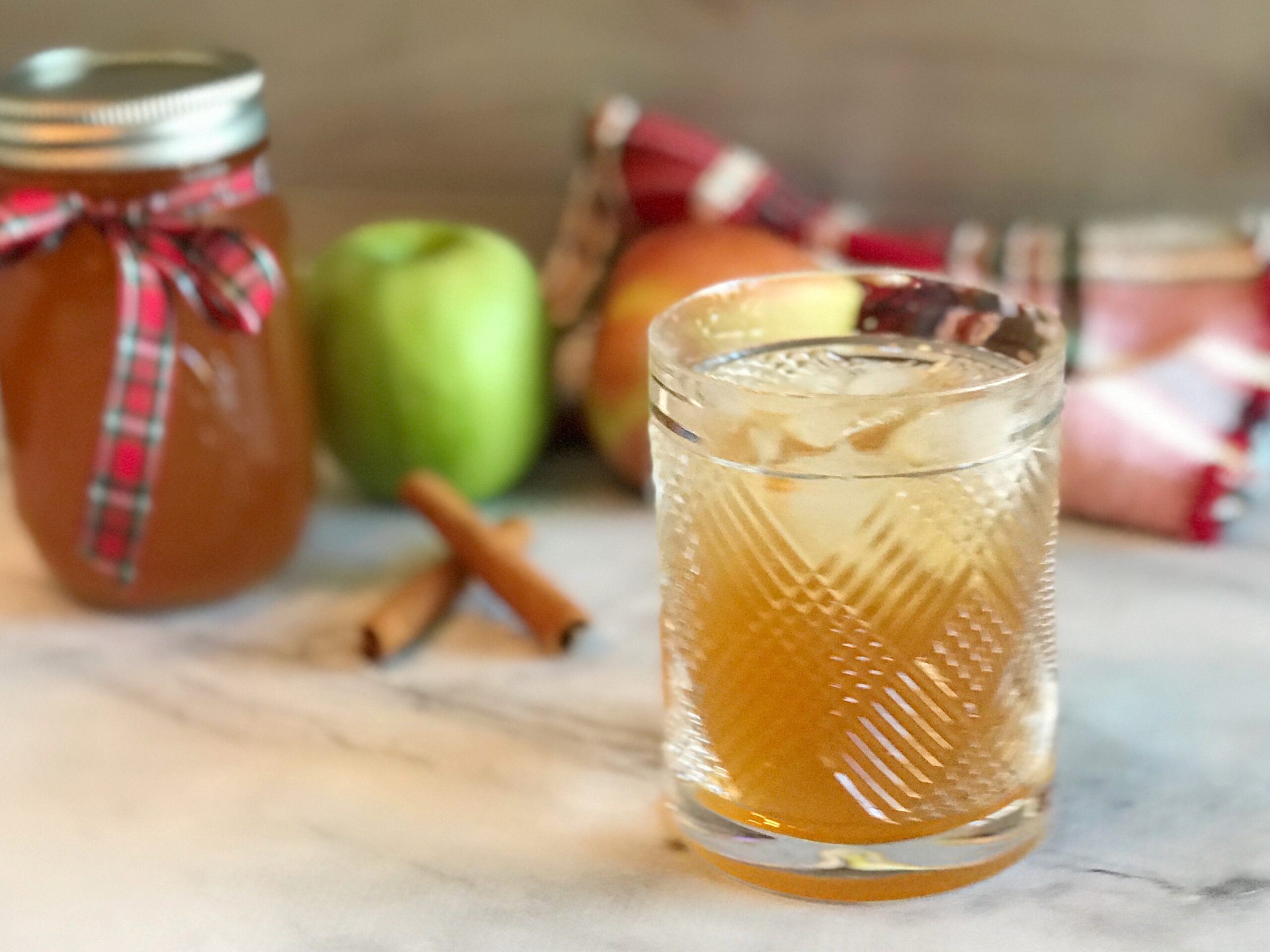 Homemade Apple Pie Moonshine (With Everclear Grain Alcohol)