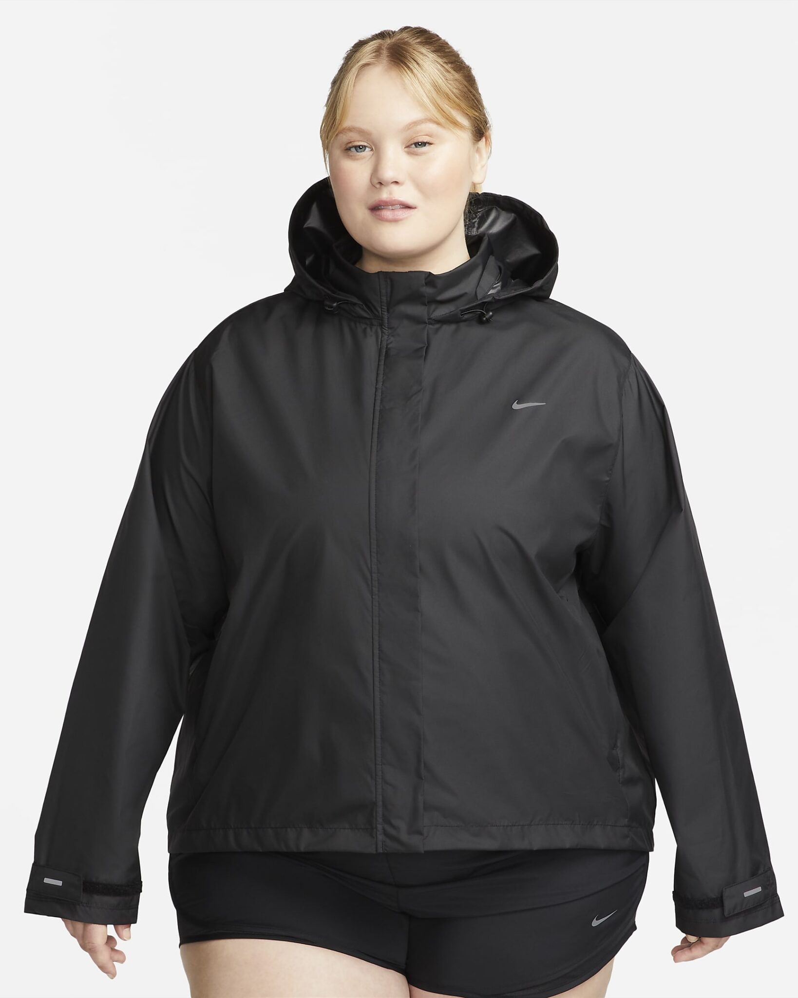 10 Plus Size Running Clothes That Are Staple Pieces