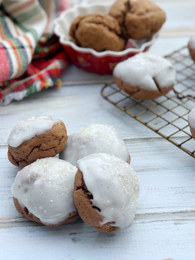 Traditional Italian Chocolate Spice Cookies