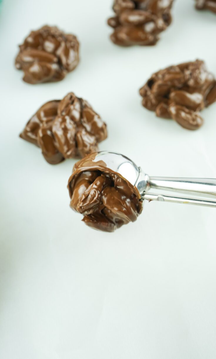 Christmas Almond Cluster Drop Candy