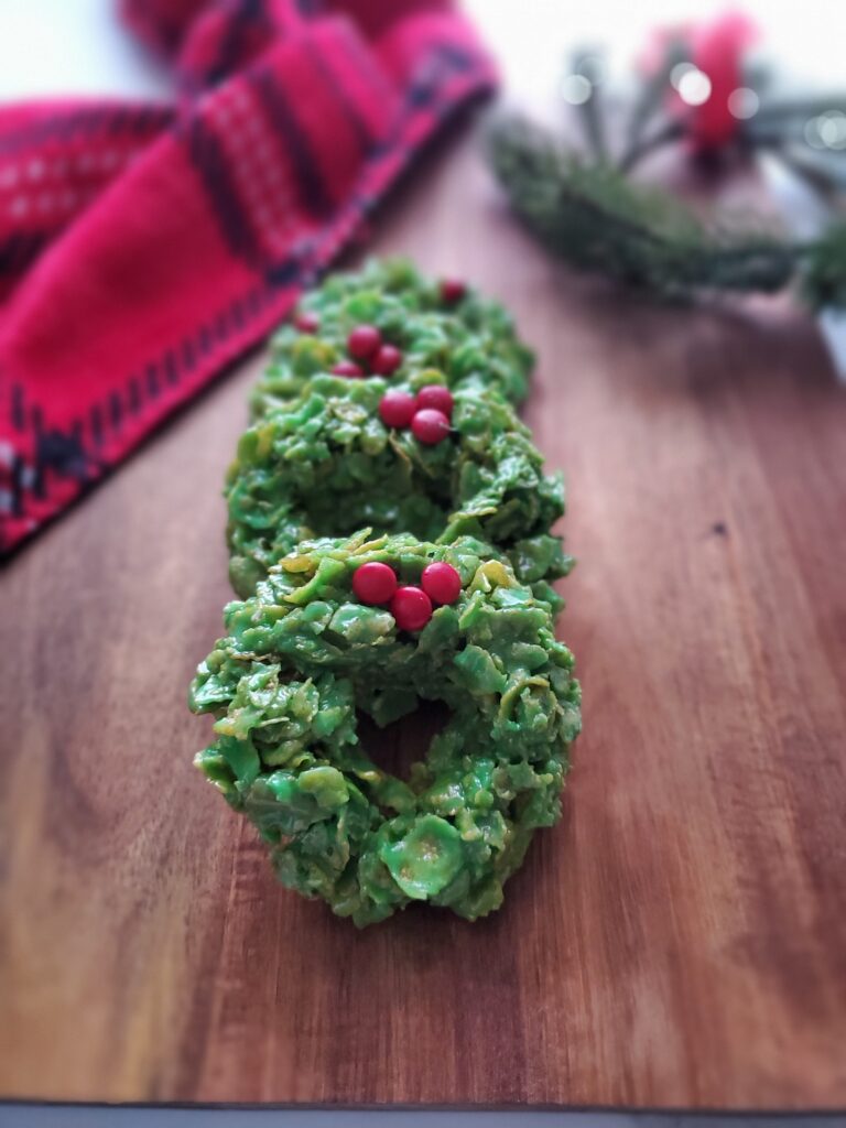 No-Bake Christmas Wreath Cookies
