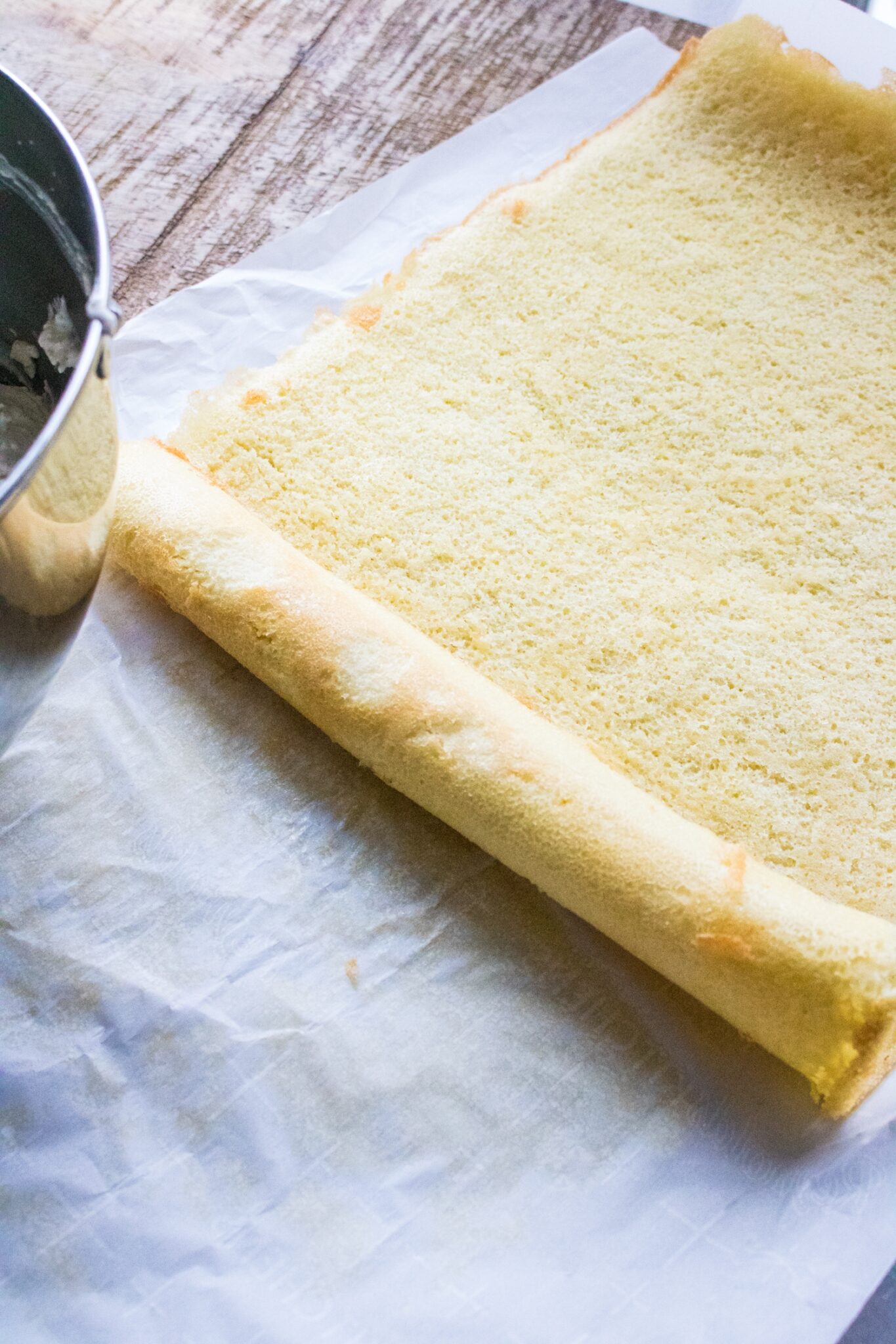 Italian Cannoli Cake Roll