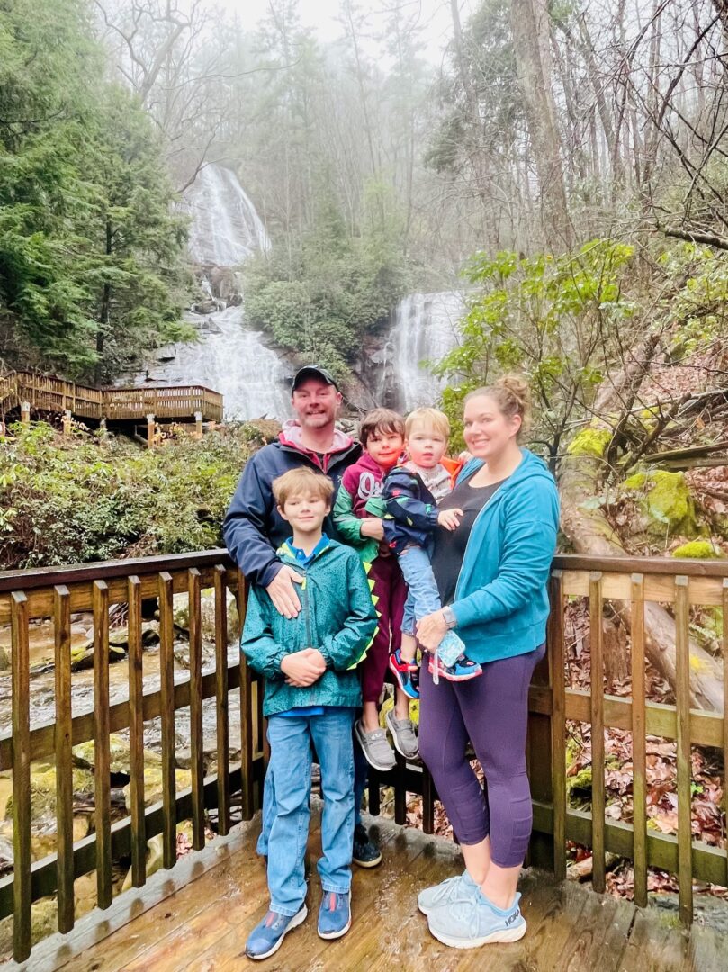 Beginner Family Hiking Tips For Anna Ruby Falls