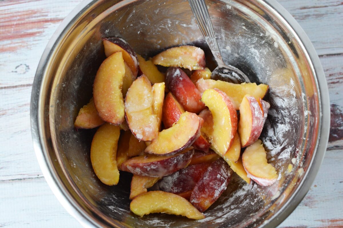 Deep Dish Peach Pecan Pie