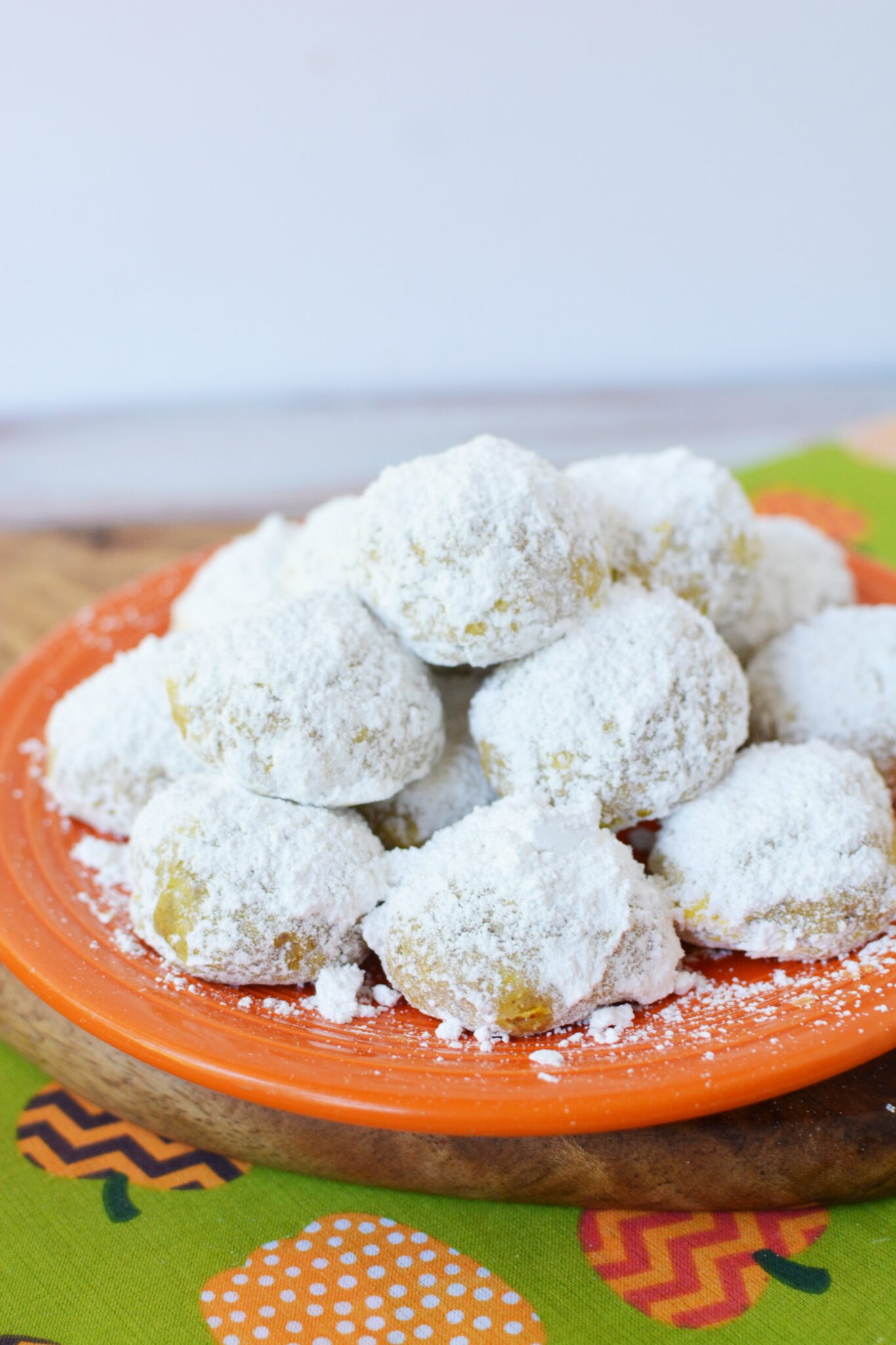 Pumpkin Snowball Cookies