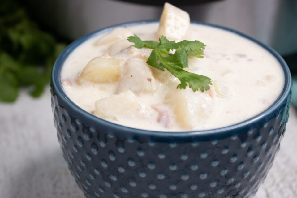 Instant Pot Clam Chowder