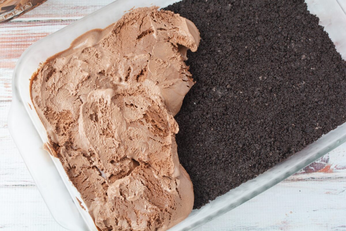 4-Ingredient Frozen Chocolate Delight