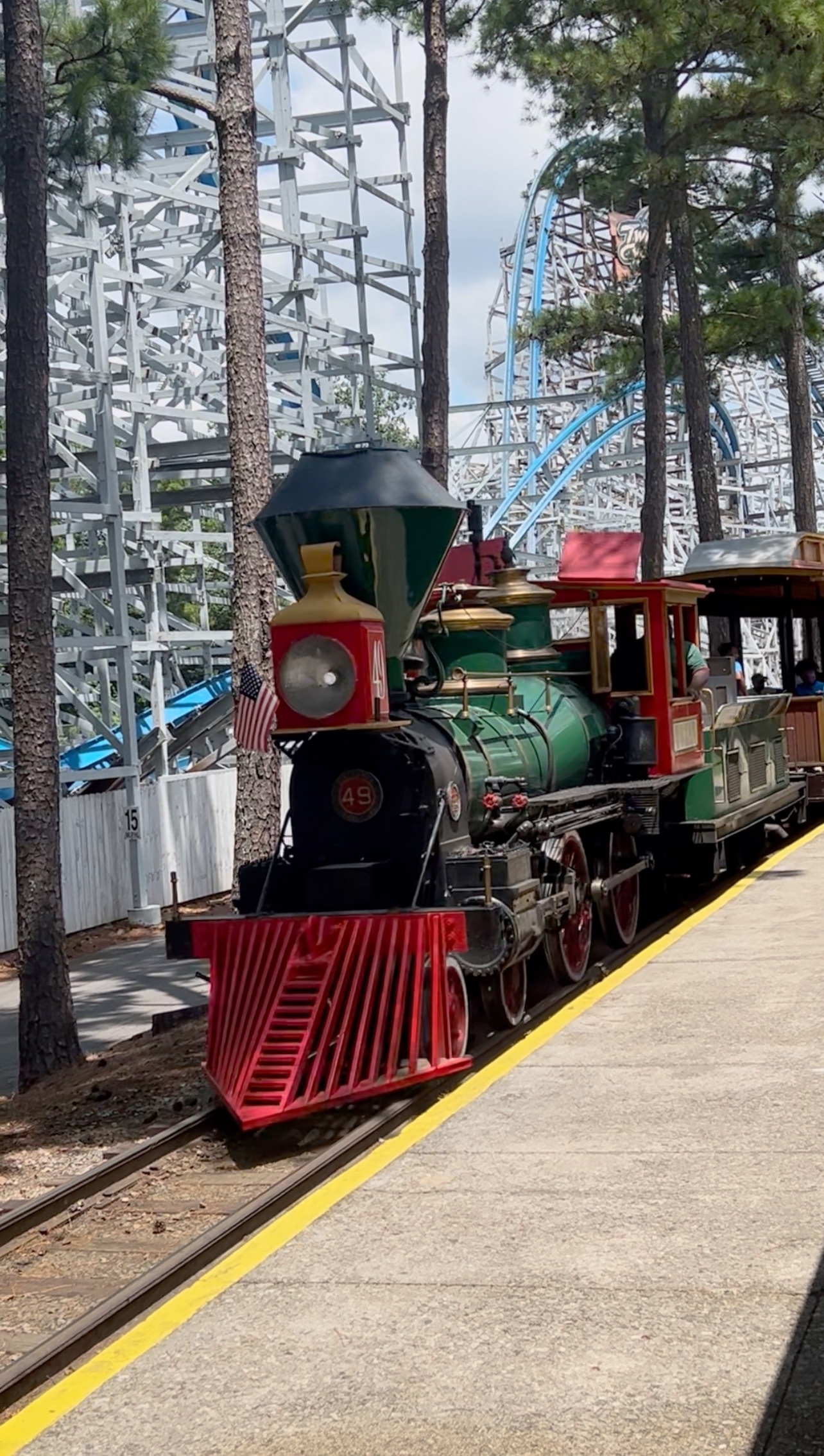 Best Six Flags Over Georgia Rides For Kids (& Toddlers)