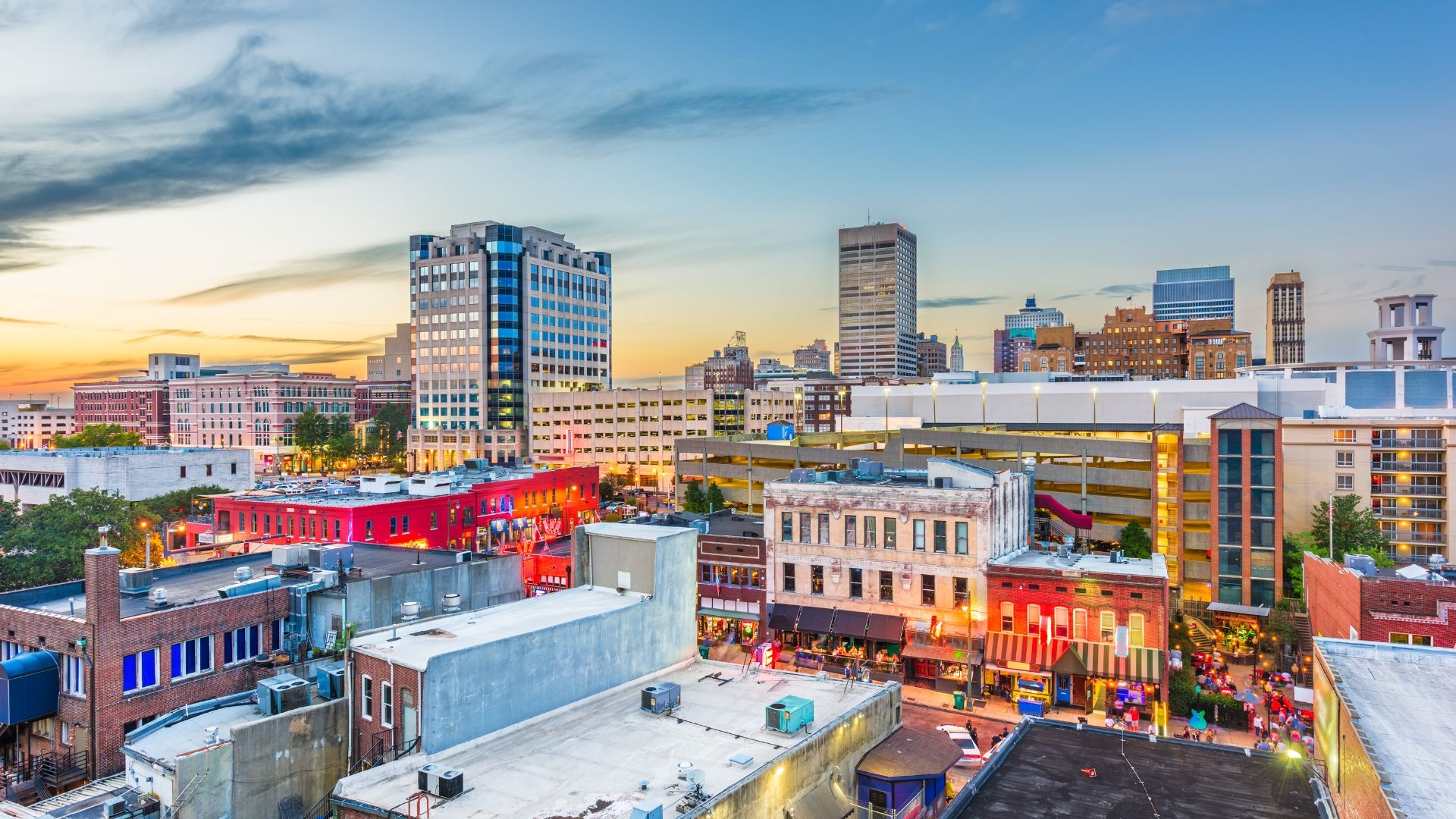 10 Southeast Christmas Destinations For Families